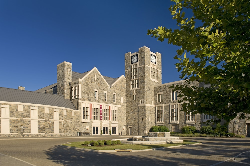 The Inn at Virginia Tech and Skelton Conference Center in Blacksburg ...