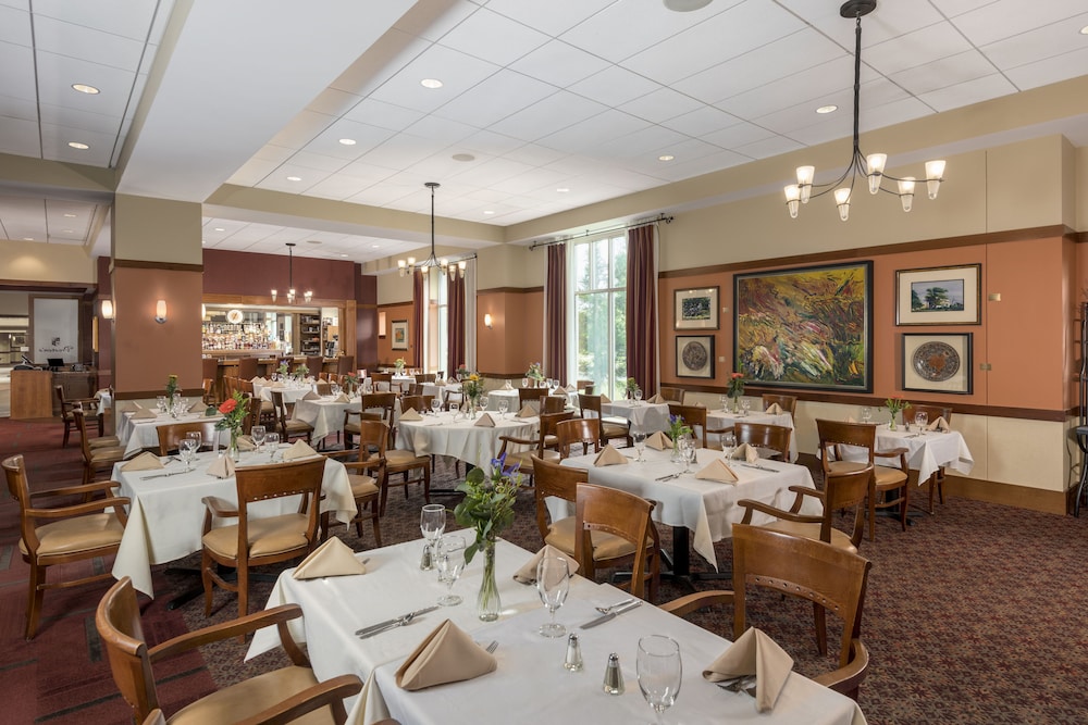The Inn at Virginia Tech and Skelton Conference Center in Blacksburg ...