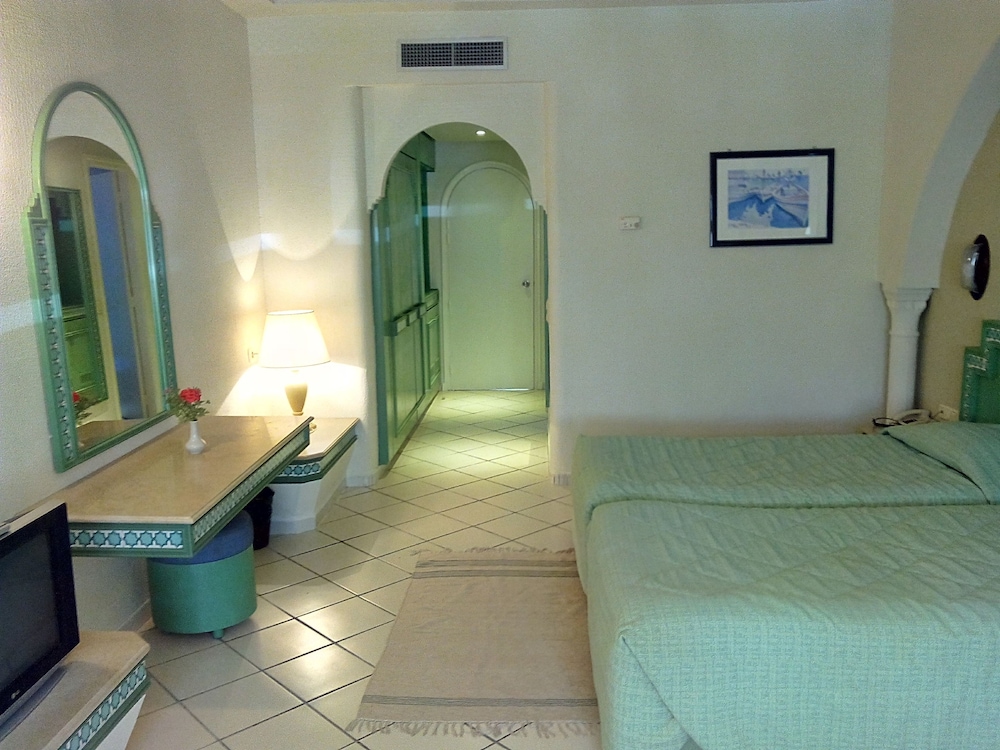 Shell Beach Hotel & Spa, Hammamet: Room Prices & Reviews | Travelocity