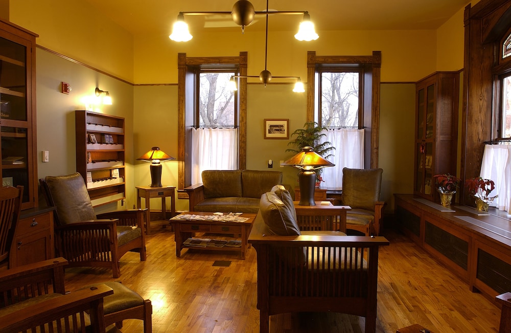 10 Best Historic Hotels In Kansas, USA - Updated 2022 | Trip101