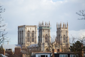 Hedley House Hotel, York: $106 Room Prices & Reviews | Travelocity