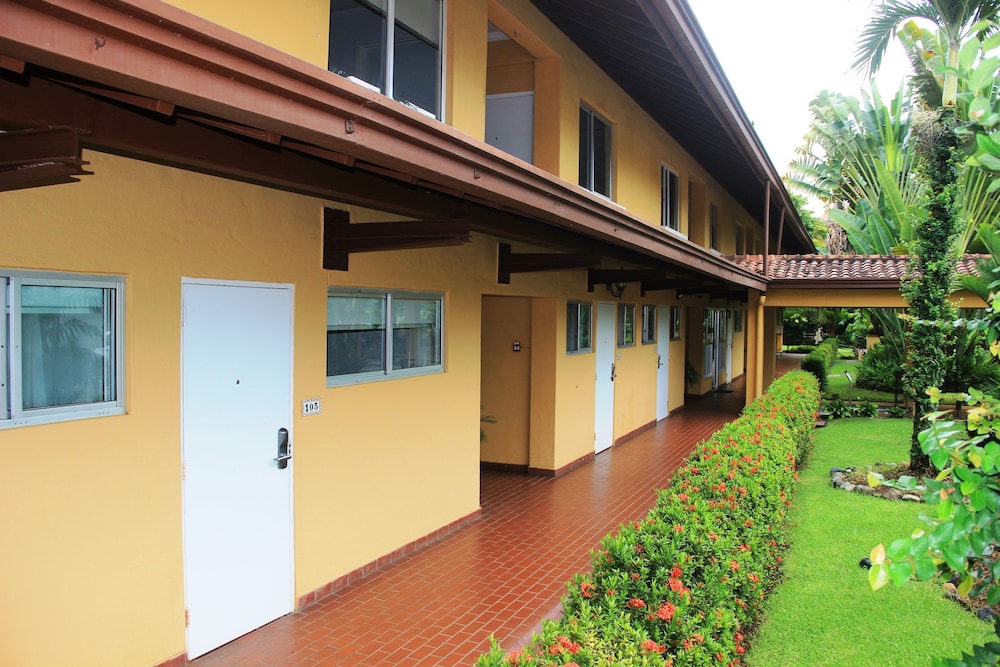 Albrook Inn, Panama City: $73 Room Prices & Reviews | Travelocity