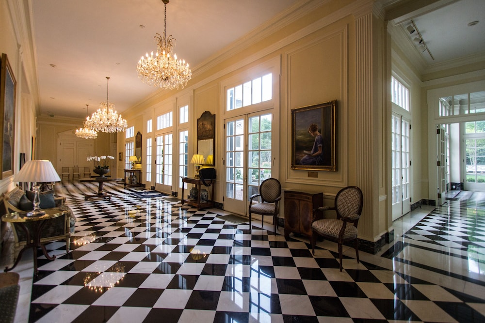 The Duke Mansion: AU$382 Rooms, Reviews & Deals (Charlotte, USA) | Wotif