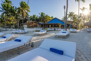 Caribe Deluxe Princess - All Inclusive in Punta Cana | Expedia