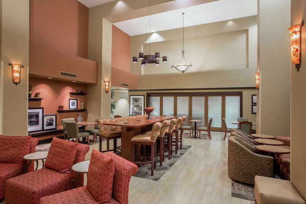 Hampton Inn & Suites Yuba City in Yuba City | Best Rates & Deals on Orbitz