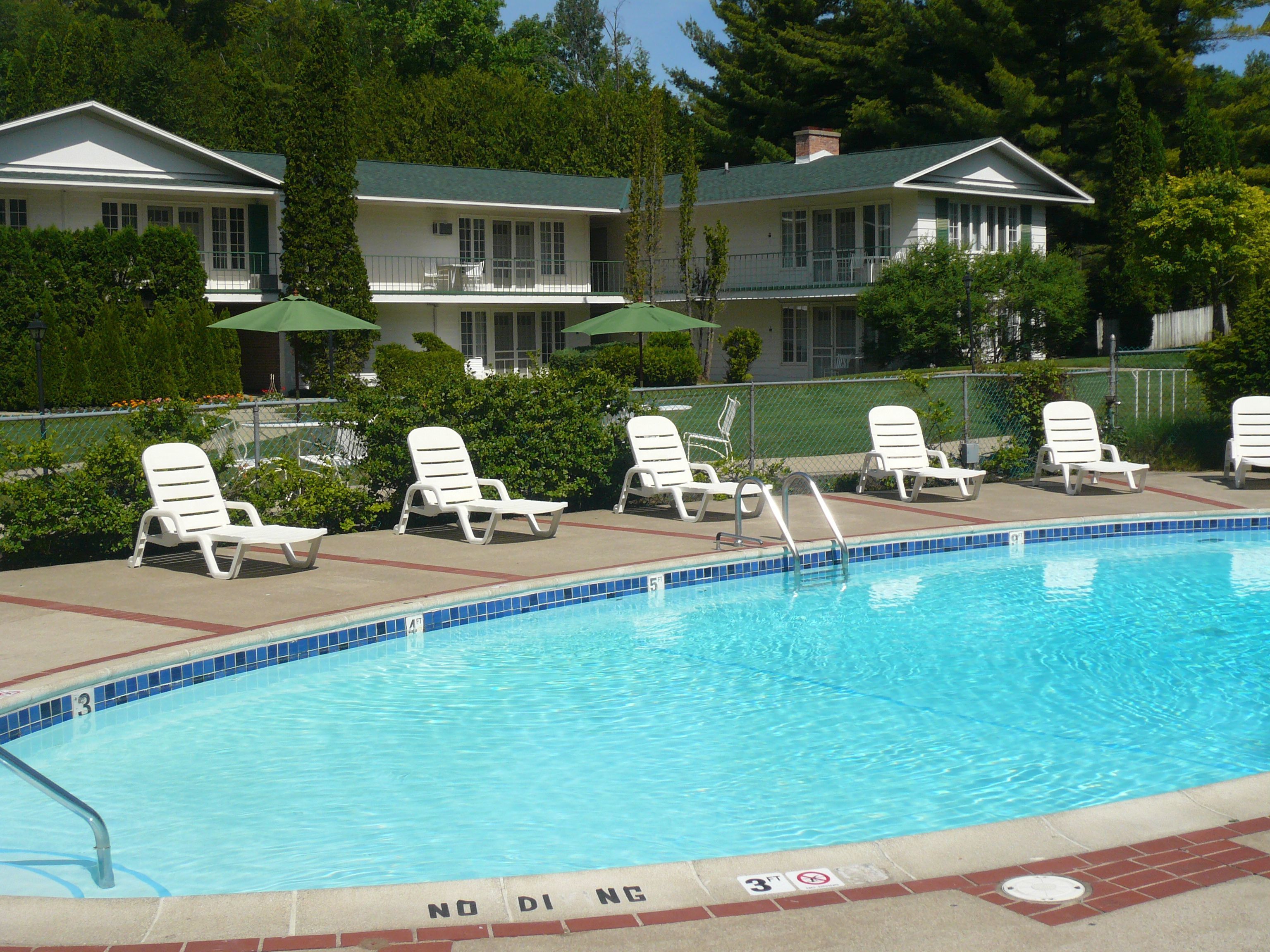 Colonial Inn in Harbor Springs in Harbor Springs, MI | Expedia