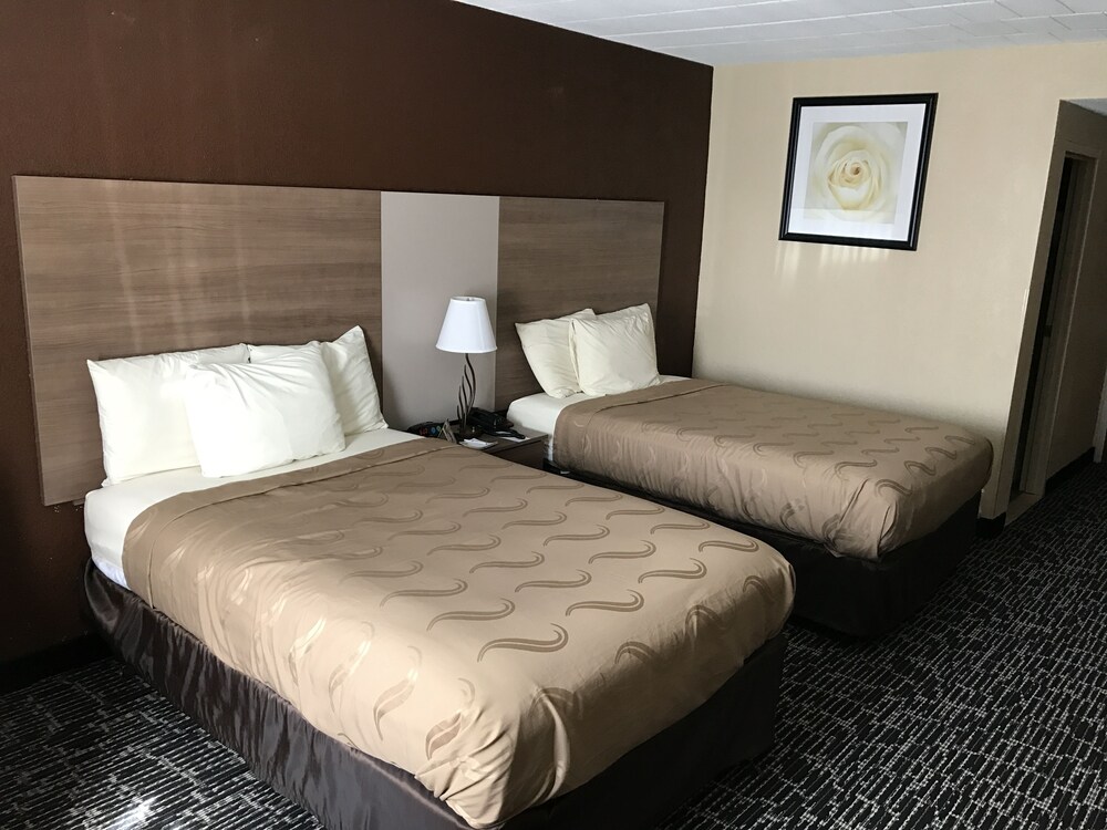 Quality Inn Near Pimlico Racetrack in Baltimore | Best Rates & Deals on ...