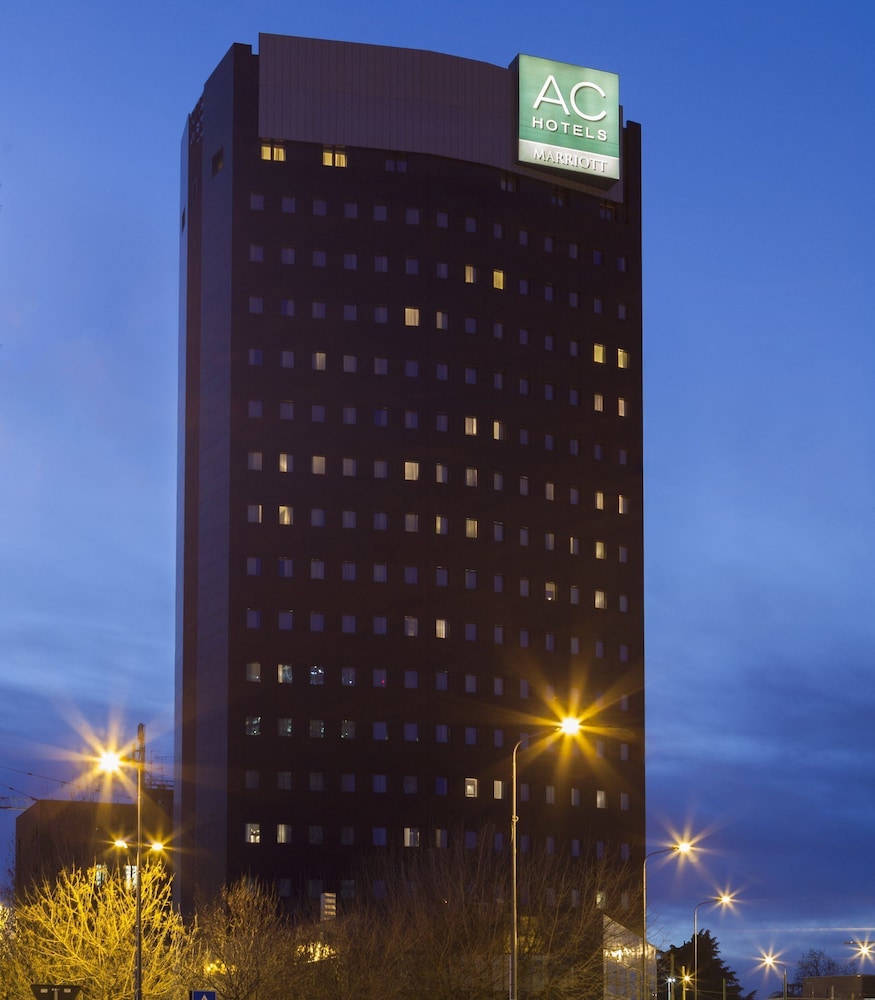 AC Hotel Milano by Marriott (Milan, ITA) | Expedia