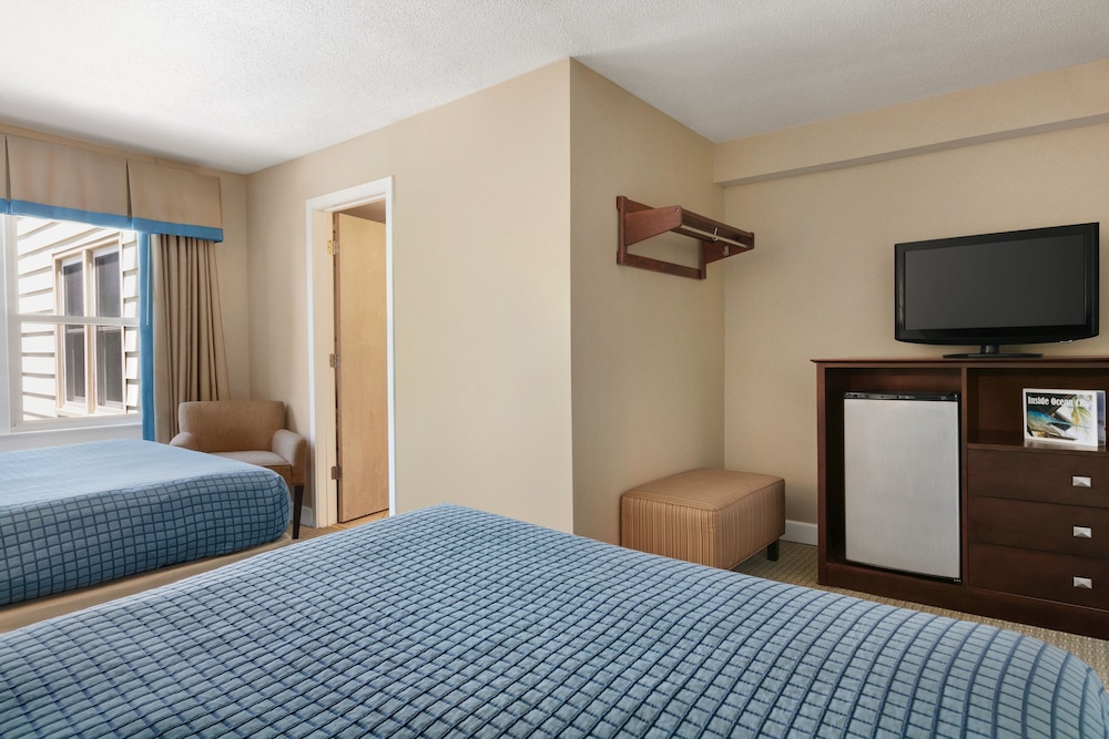Harrison Hall Hotel in Ocean City | Best Rates & Deals on Orbitz