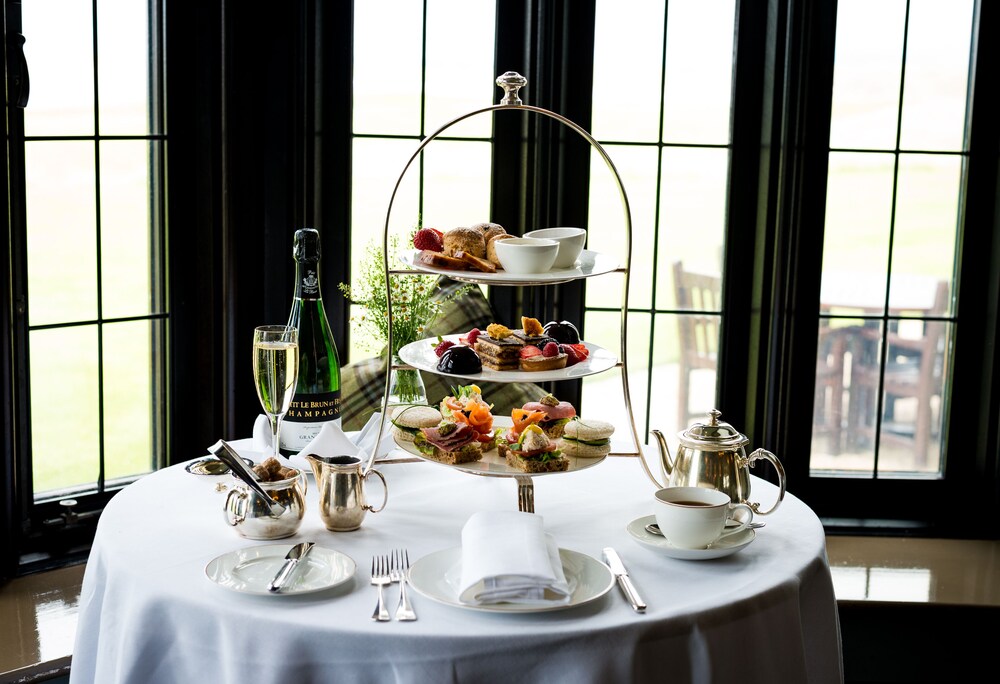 Trump International Golf Links And Hotel Doonbeg Ireland in Doonbeg ...