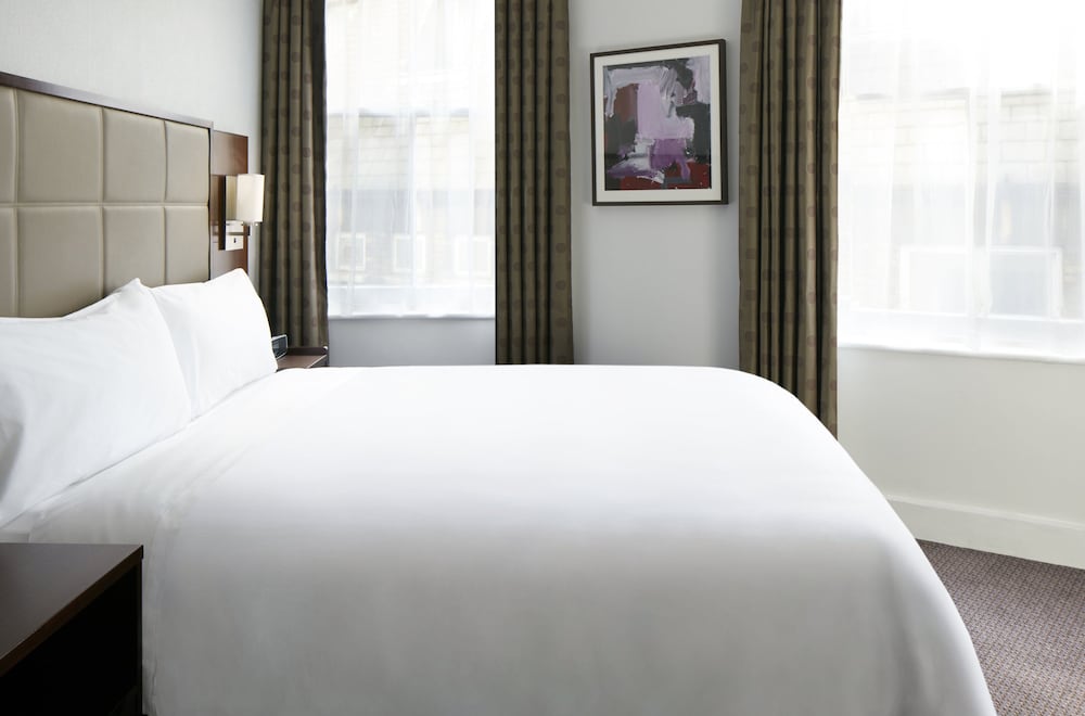 Club Quarters Hotel, Trafalgar Square in London | Best Rates & Deals on ...