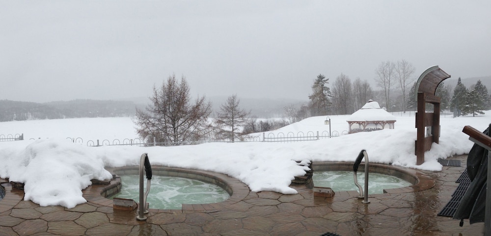 Manoir du Lac Delage in Québec City | Best Rates & Deals on Orbitz