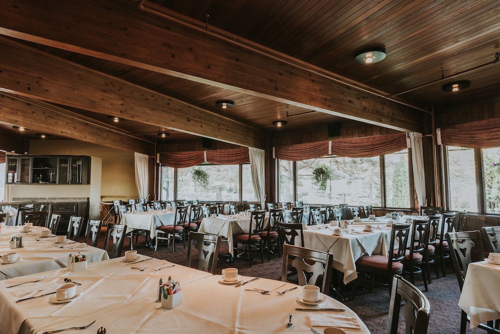 Manoir du Lac Delage (Québec, CAN) | Expedia