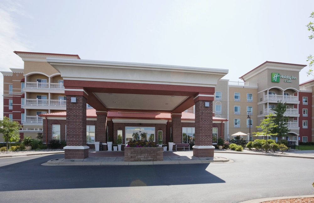 Holiday Inn Hotel & Suites Maple Grove Nw Mpls-Arbor Lks, an IHG Hotel ...