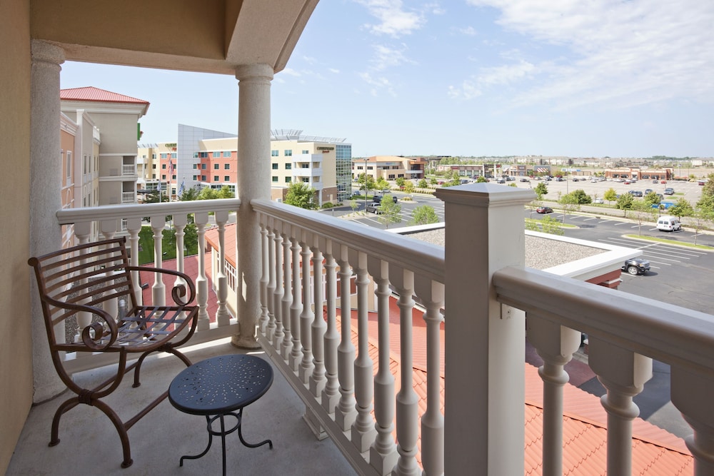 Holiday Inn Hotel & Suites Maple Grove Nw Mpls-Arbor Lks, an IHG Hotel ...