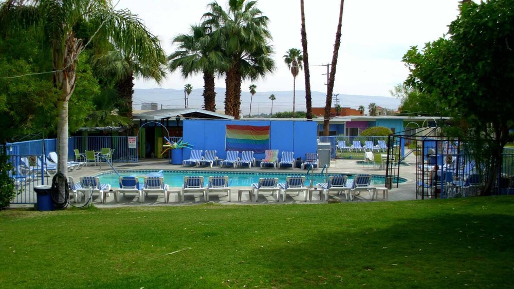 CCBC Resort Hotel - A Gay Men's Resort, Palm Springs: $119 Room Prices ...