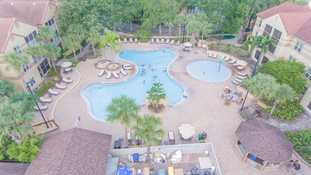 Blue Tree Resort at Lake Buena Vista in Orlando | Best Rates & Deals on ...