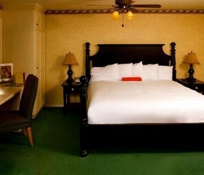 Book Strawberry Valley Inn in Mount Shasta | Hotels.com