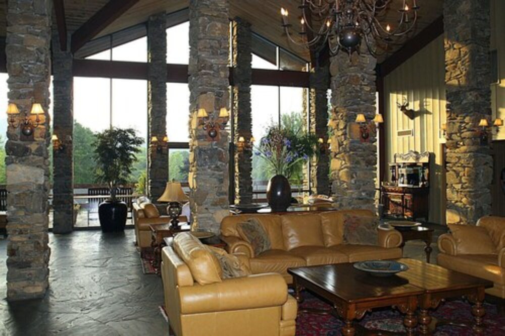 Fontana Village Resort, Fontana Dam: $129 Room Prices & Reviews ...