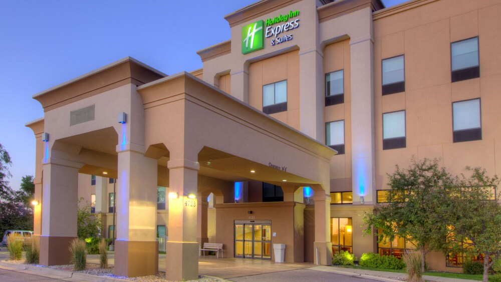 Holiday Inn Express & Suites Sioux City - Southern Hills in Sioux City ...