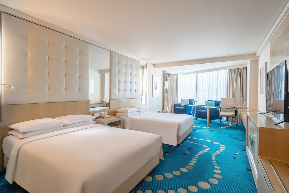 Renaissance Shanghai Yu Garden Hotel in Shanghai | Best Rates & Deals ...