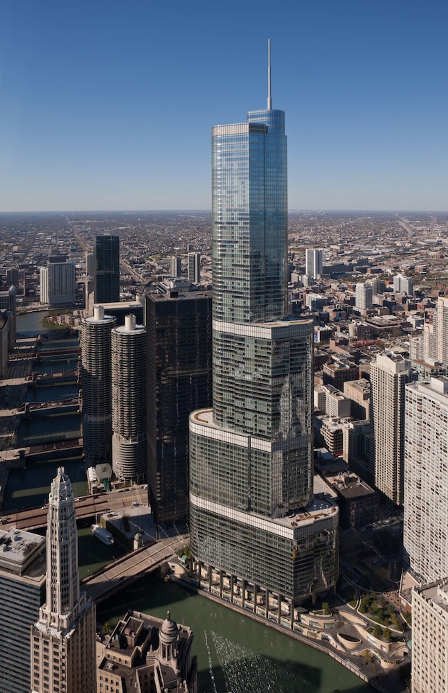 Trump International Hotel & Tower Chicago in Chicago | Best Rates ...