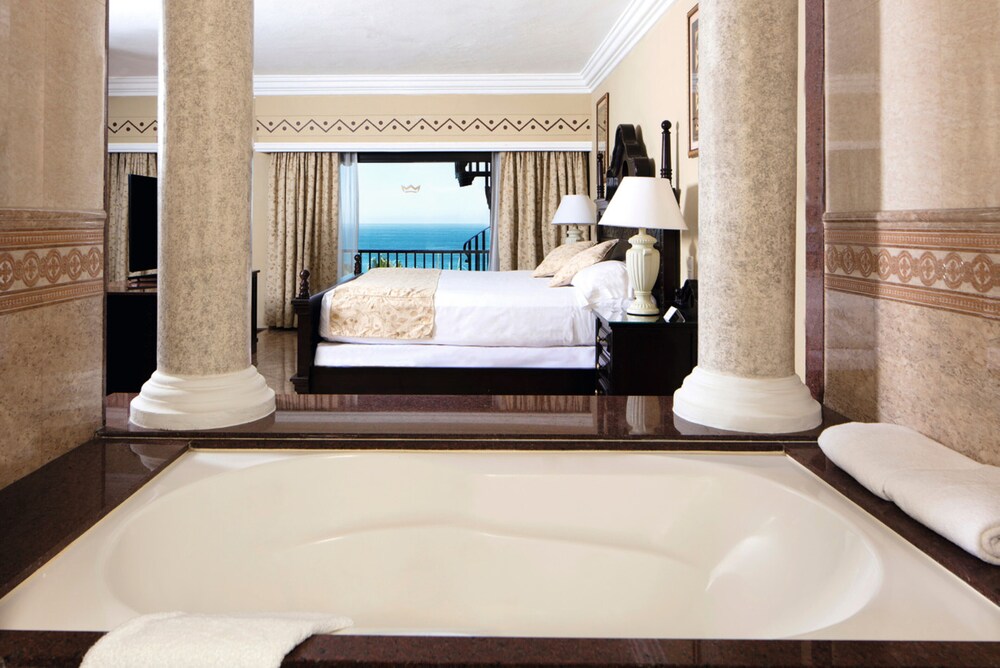 Riu Santa Fe All Inclusive, Los Cabos: $224 Room Prices & Reviews ...