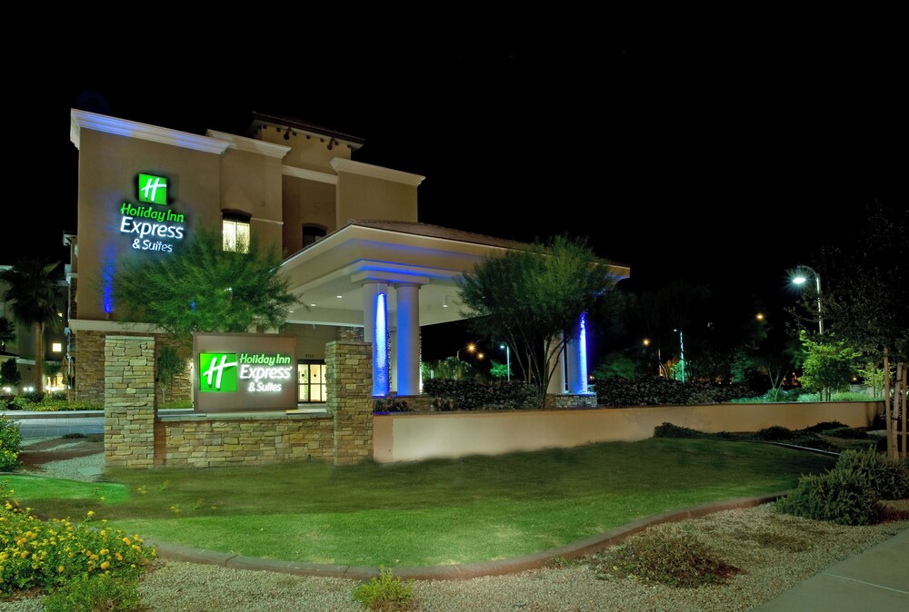 Holiday Inn Express & Suites Phoenix - Glendale Sports Dist, an IHG ...