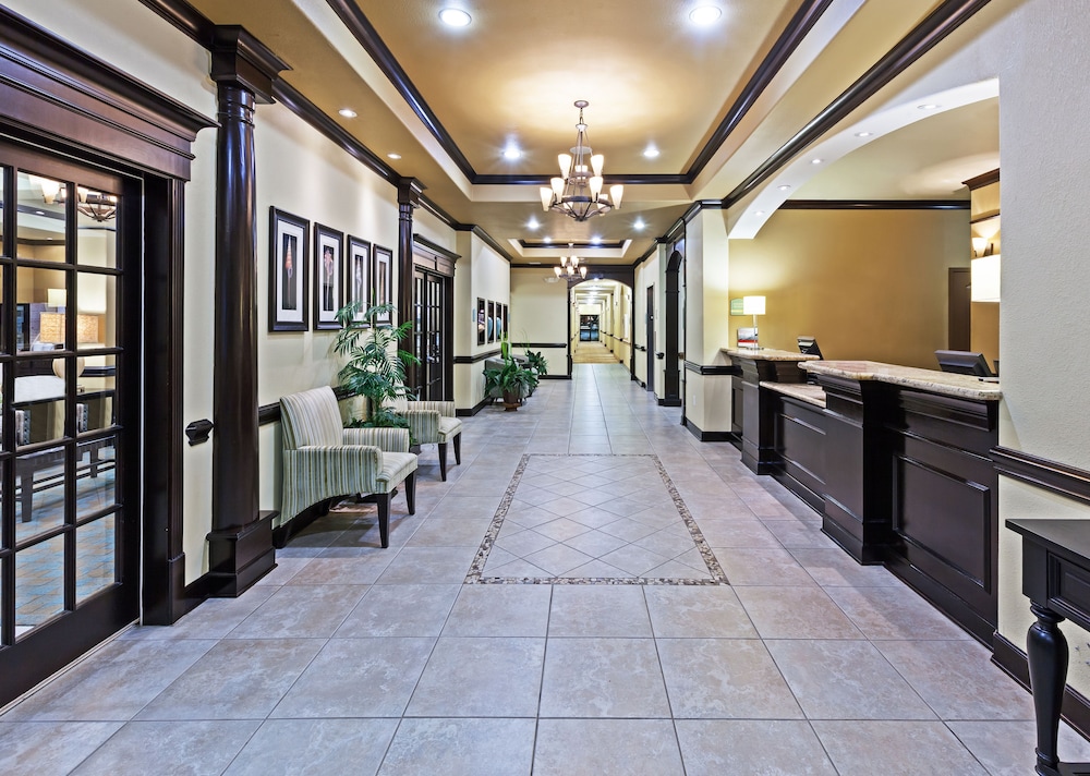 Holiday Inn Express Hotel & Suites Victoria, an IHG Hotel in Victoria ...