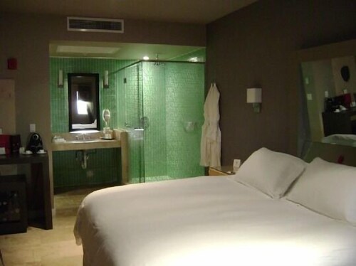 Aladdin Hotel - Couples Only, Miami: 2019 Room Prices & Reviews ...