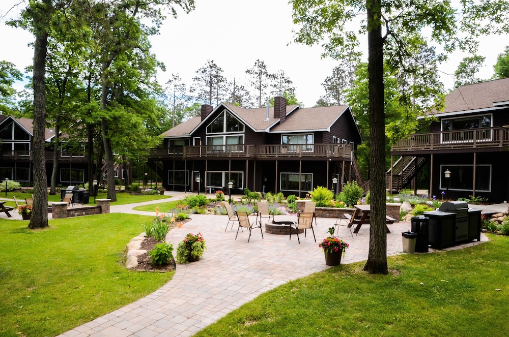 Grand View Lodge, Brainerd: $169 Room Prices & Reviews | Travelocity