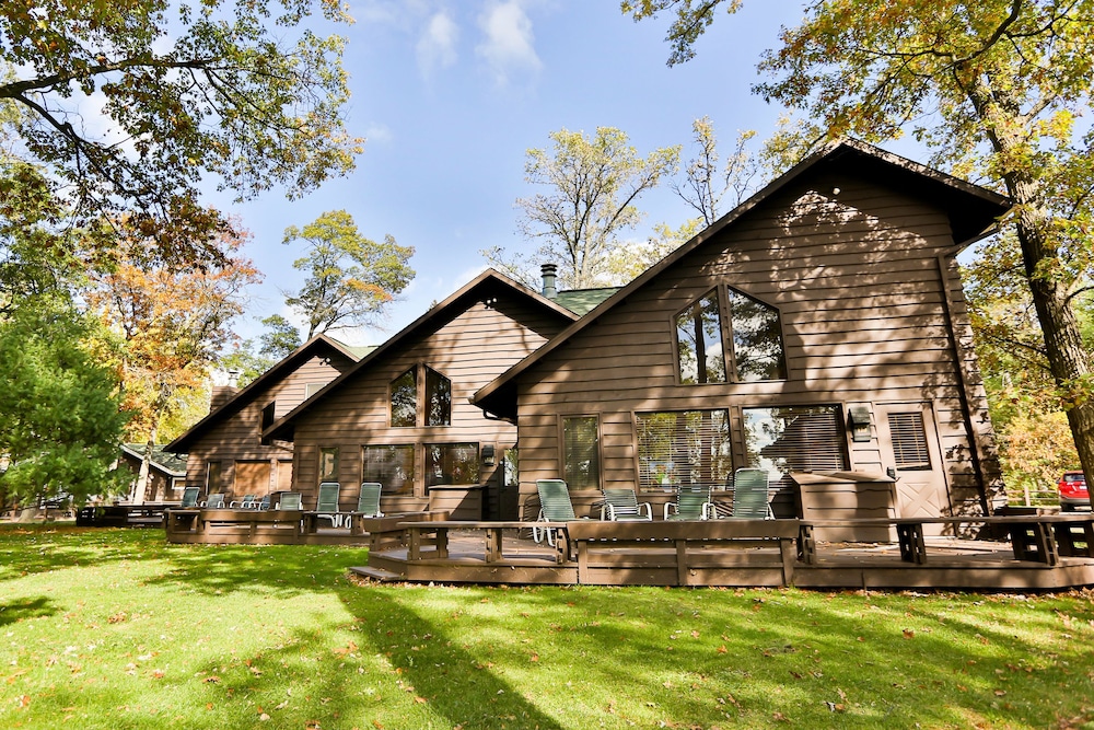 Grand View Lodge, Brainerd: $169 Room Prices & Reviews | Travelocity