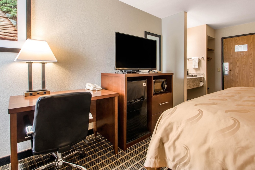 Quality Inn Madison West Near University Area in Wisconsin | Best Rates ...