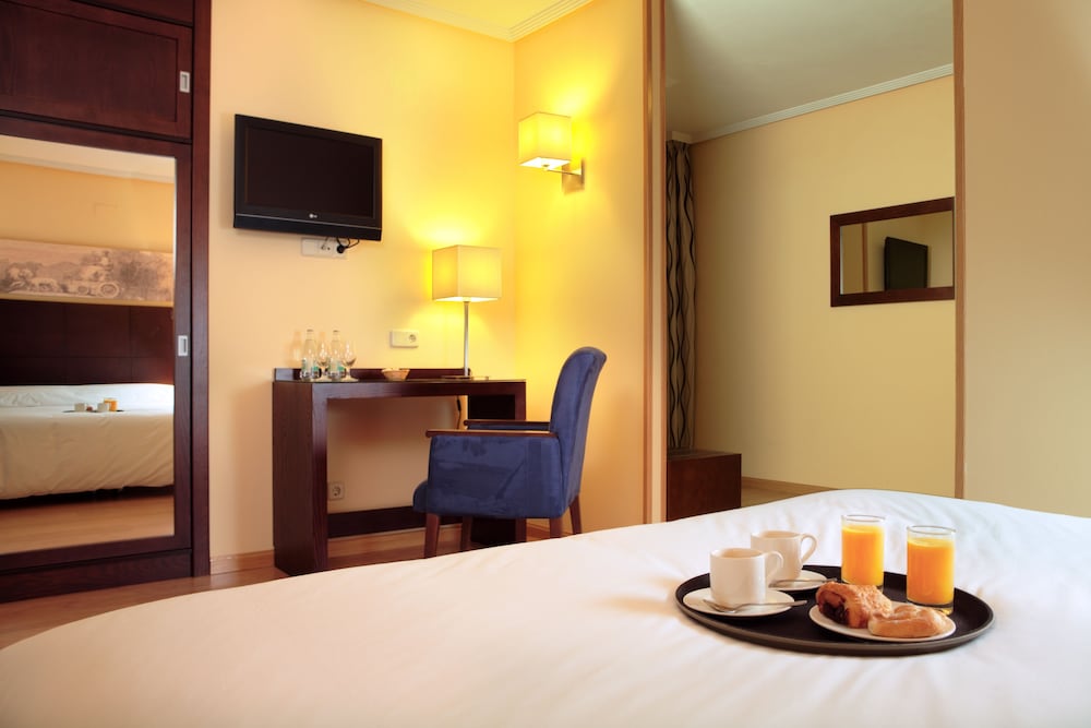 Hotel Porcel Ganivet: AU$170 Deals & Reviews (Madrid, ESP) | Wotif