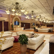 Peppermill Resort Spa Casino: 2018 Room Prices from $60, Deals ...