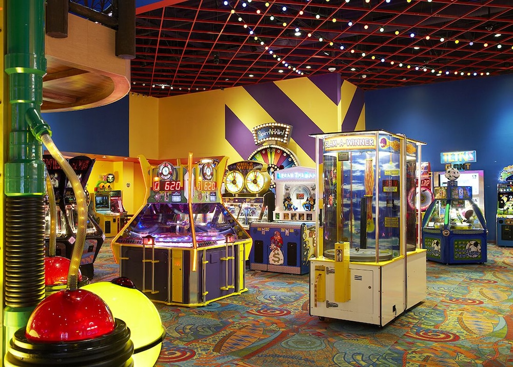 Grand Pequot Tower at Foxwoods in Mashantucket | Best Rates & Deals on ...