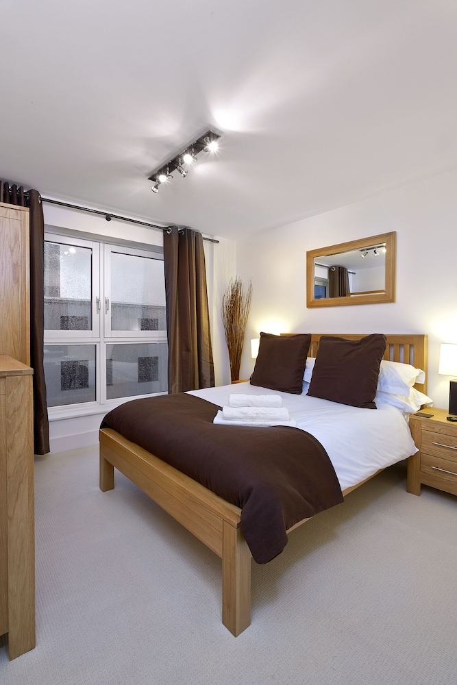 Skyline Plaza By Flying Butler: Deals & Reviews (Basingstoke, GBR) | Wotif