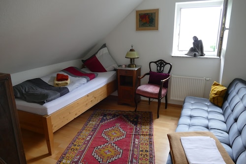 Gemütliches 3 Zimmerappartment Mit Rheinblick - Alfter