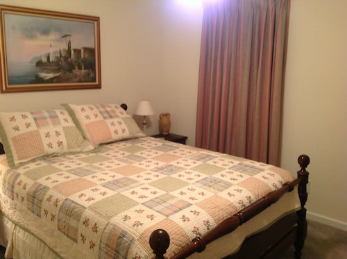 Pawleys Island Retreat! - Litchfield Beach, SC