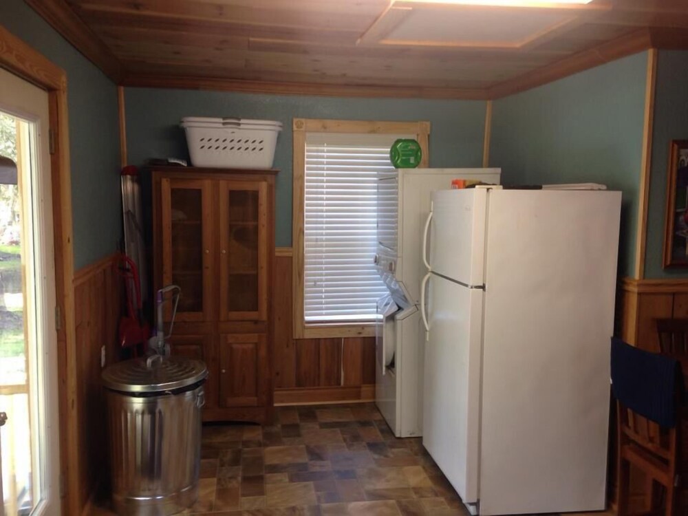 Bayou Belle Inn in Pierre Part, La sits on Belle River water frontage ...