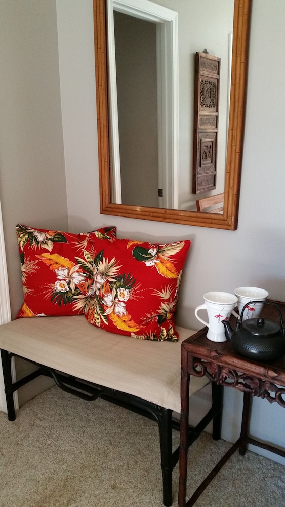 Red Ginger Garden Studio - Holualoa | Vrbo