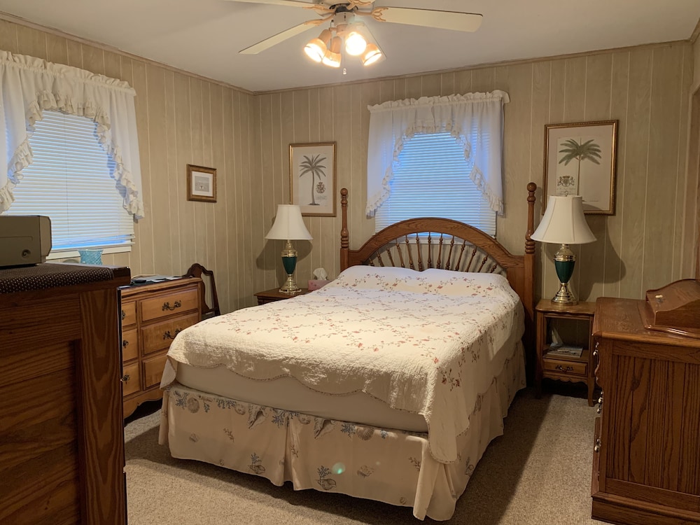 Family friendly-Direct Ocean Front 3 Bedrooms-2 full baths - Ocean City ...