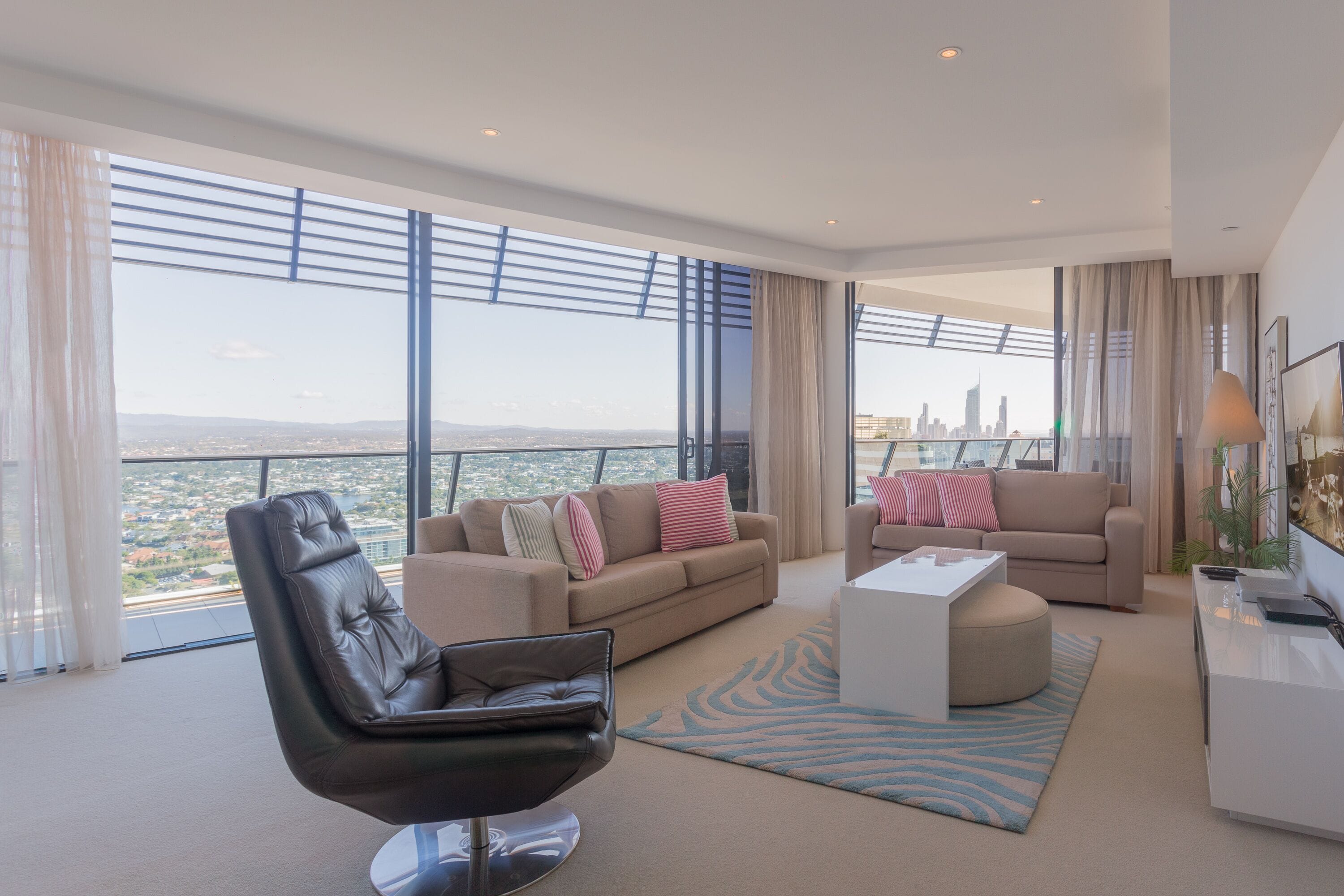 The Oracle Resort Broadbeach - GCLR in Gold Coast | Expedia