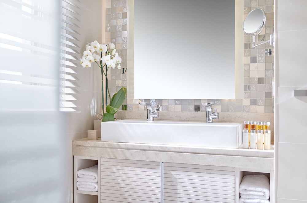 Room Deals for Ikos Dassia - All Inclusive, Greek Islands starting at ...