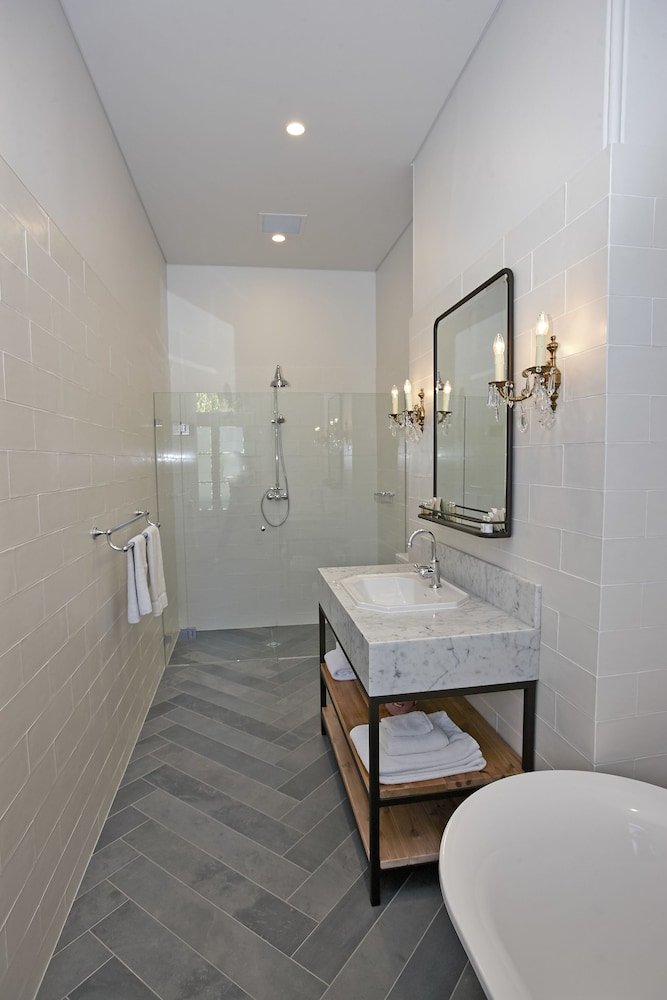 The Crafers Hotel Deals & Reviews (Adelaide, AUS) | Wotif