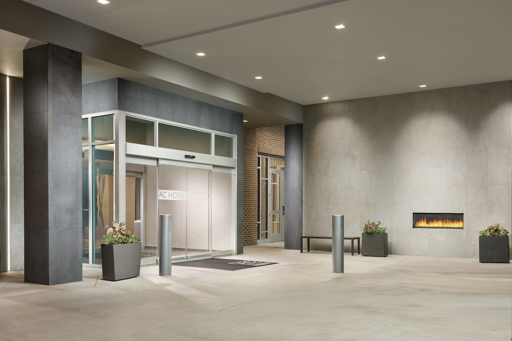 AC Hotel by Marriott Chapel Hill Downtown in Raleigh | Best Rates ...