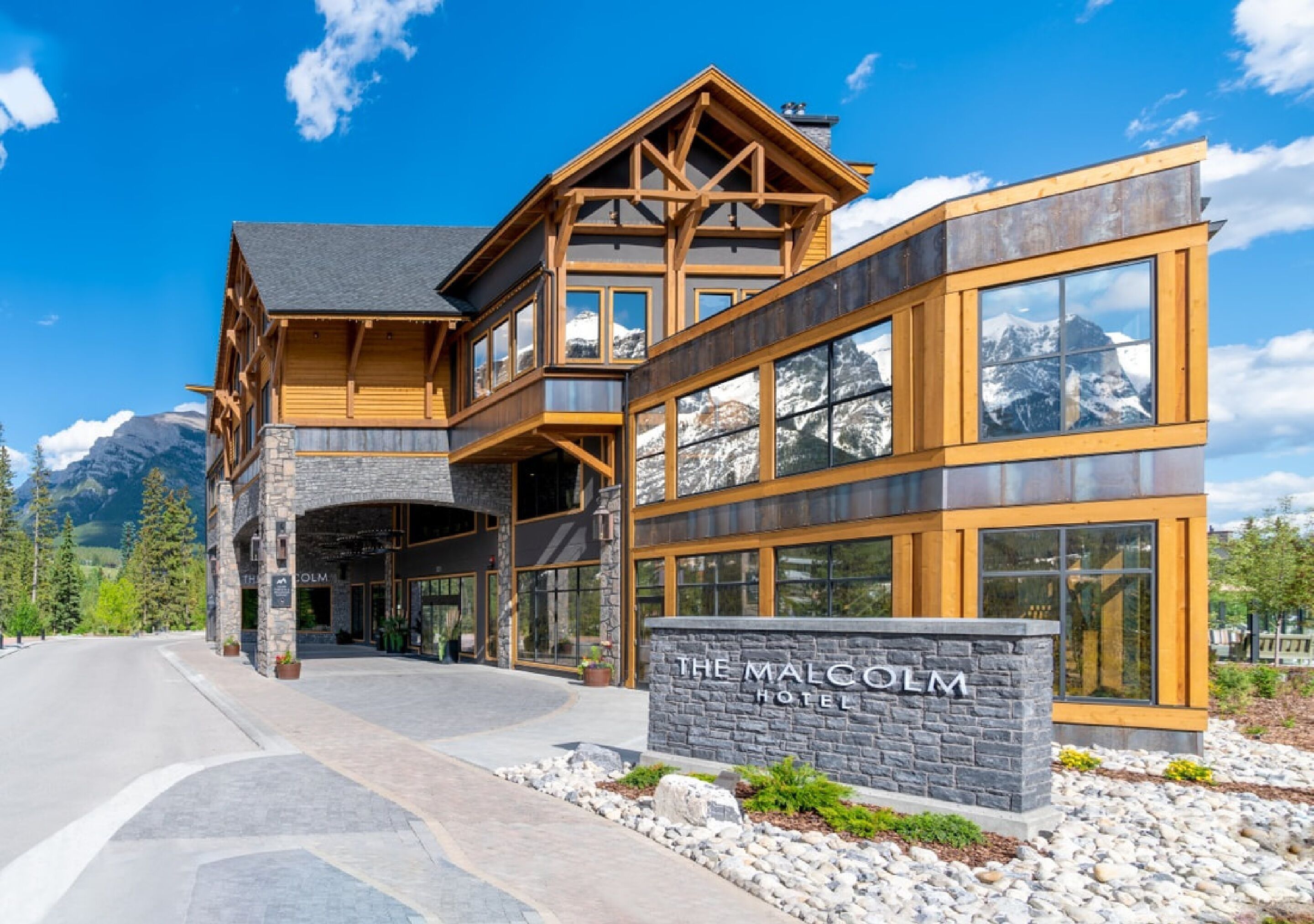 The Rimrock Resort Hotel: 2022 Room Prices, Deals & Reviews | Expedia.com
