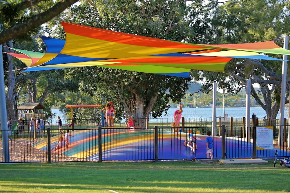 Discovery Parks - Coolwaters Yeppoon Kinka Beach, AUS - Best Price ...