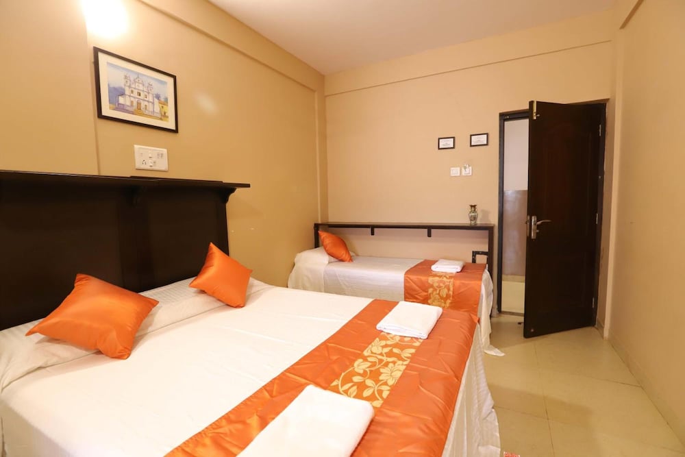 Dimar Beach Hotel, Calangute: $20 Room Prices & Reviews | Travelocity