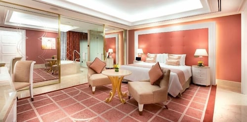 Okada Manila, Manila: 2019 Room Prices & Reviews | Travelocity